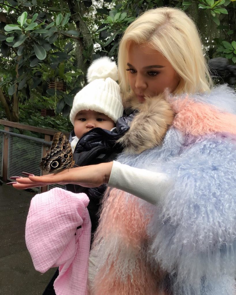 KHLOE KARDASHIAN SHARES ADORABLE PHOTOS OF BABY TRUE THOMPSON